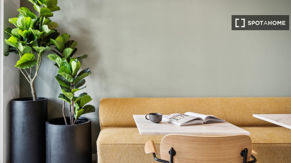 Unfurnished room for rent in Berlin, Sickingenstrasse-3 | IamExpat